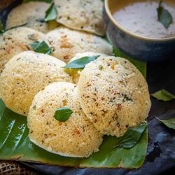 Breakfast - Is chiroti rava and idli rava same recipes